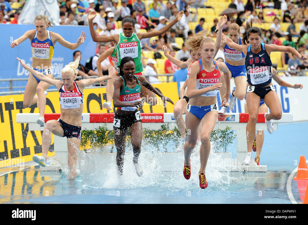 One of the Women's 3000m Steeplechase heat at the 13th IAAF World ...