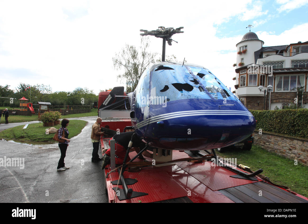 Helicoptera hi-res stock photography and images - Alamy