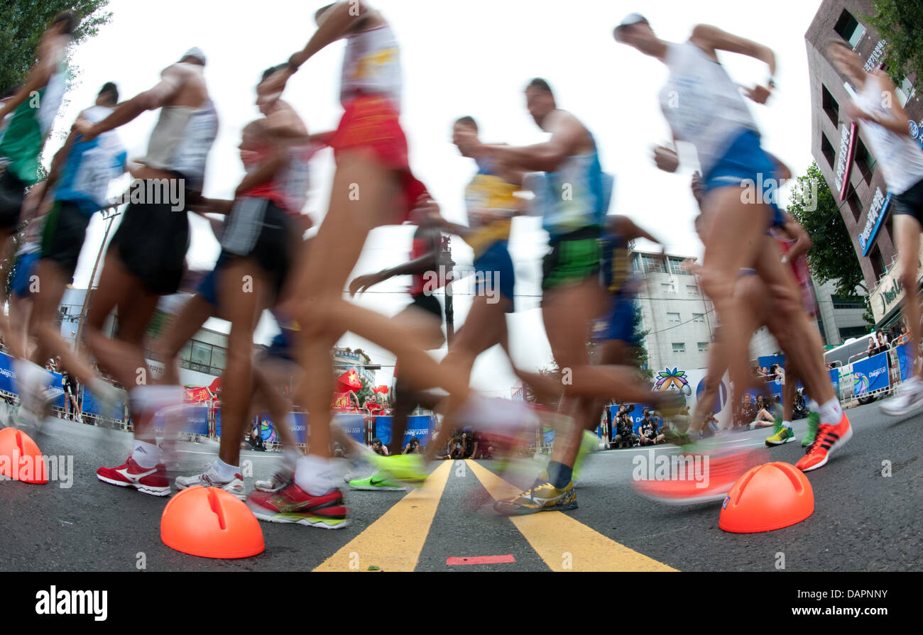 Athletes Compete At A The Men S 20km Race Walk Of 13th Iaaf World
