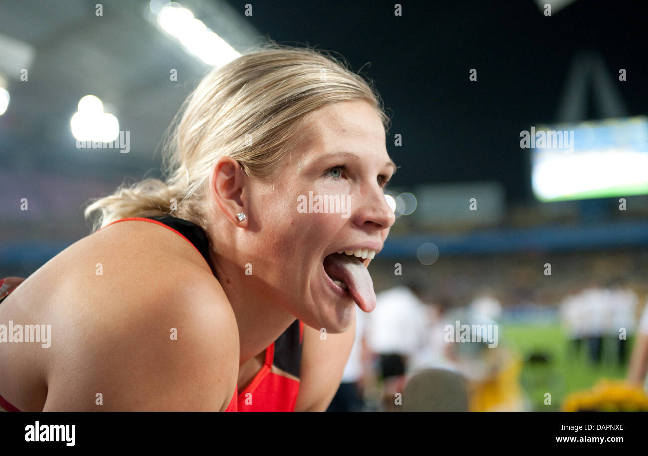 Nadine Müller of Germany celebrates after winning the silver medal in ...