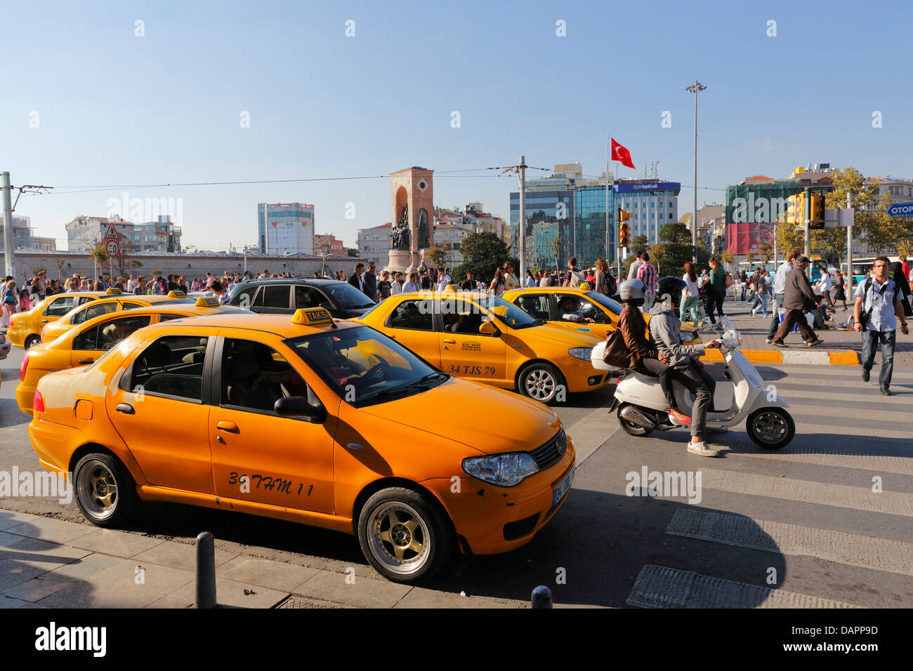Turkish taxis hi-res stock photography and images - Alamy