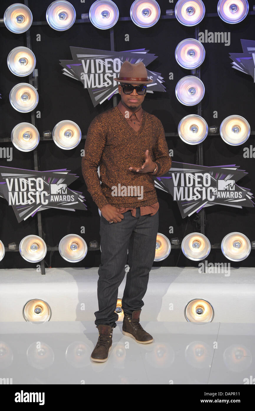 Rapper Ne-Yo arrives at the 28th Annual MTV Video Music Awards at Nokia ...