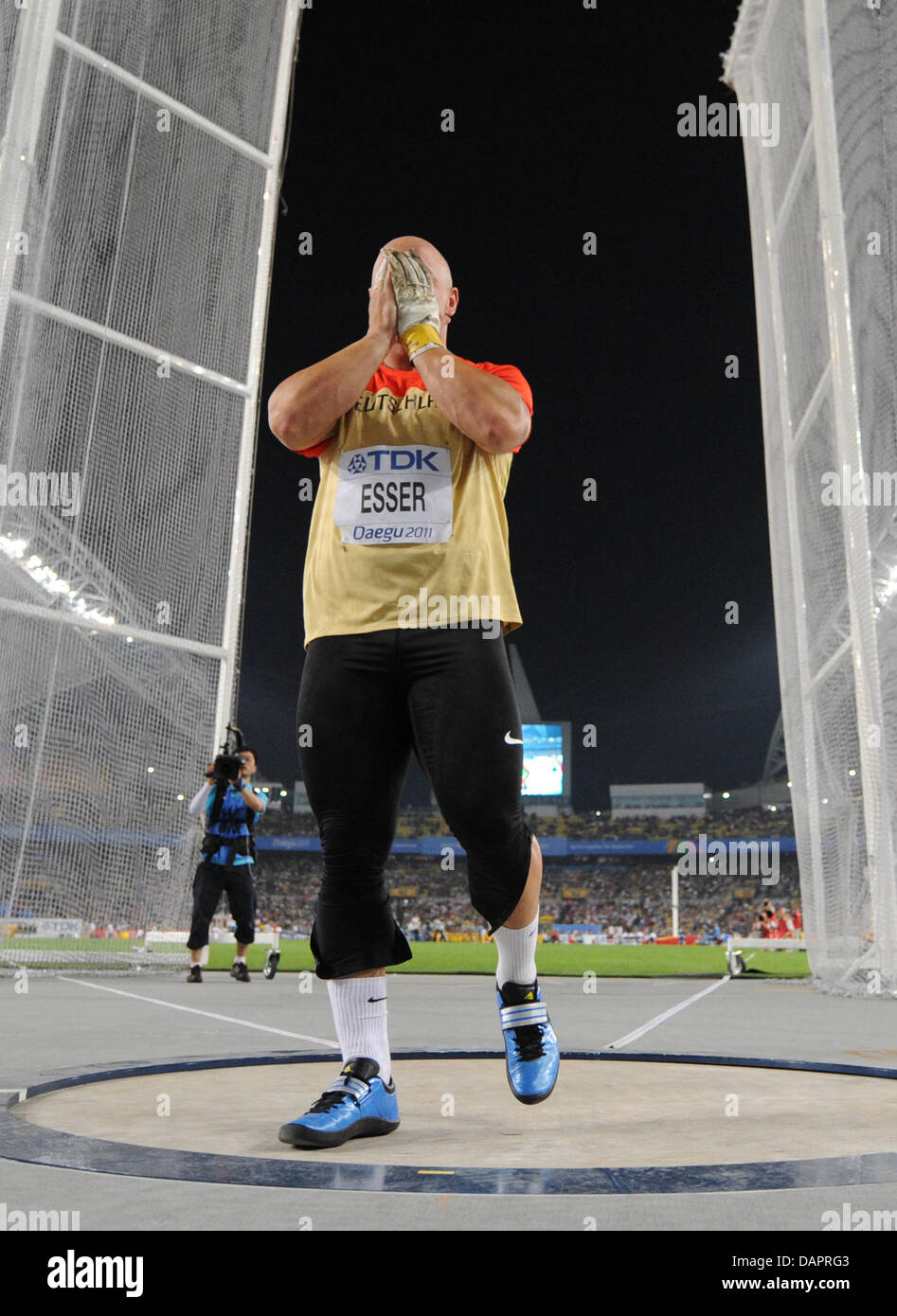 Markus Esser of Germany reacts in Hammer Throw final at the 13th IAAF ...