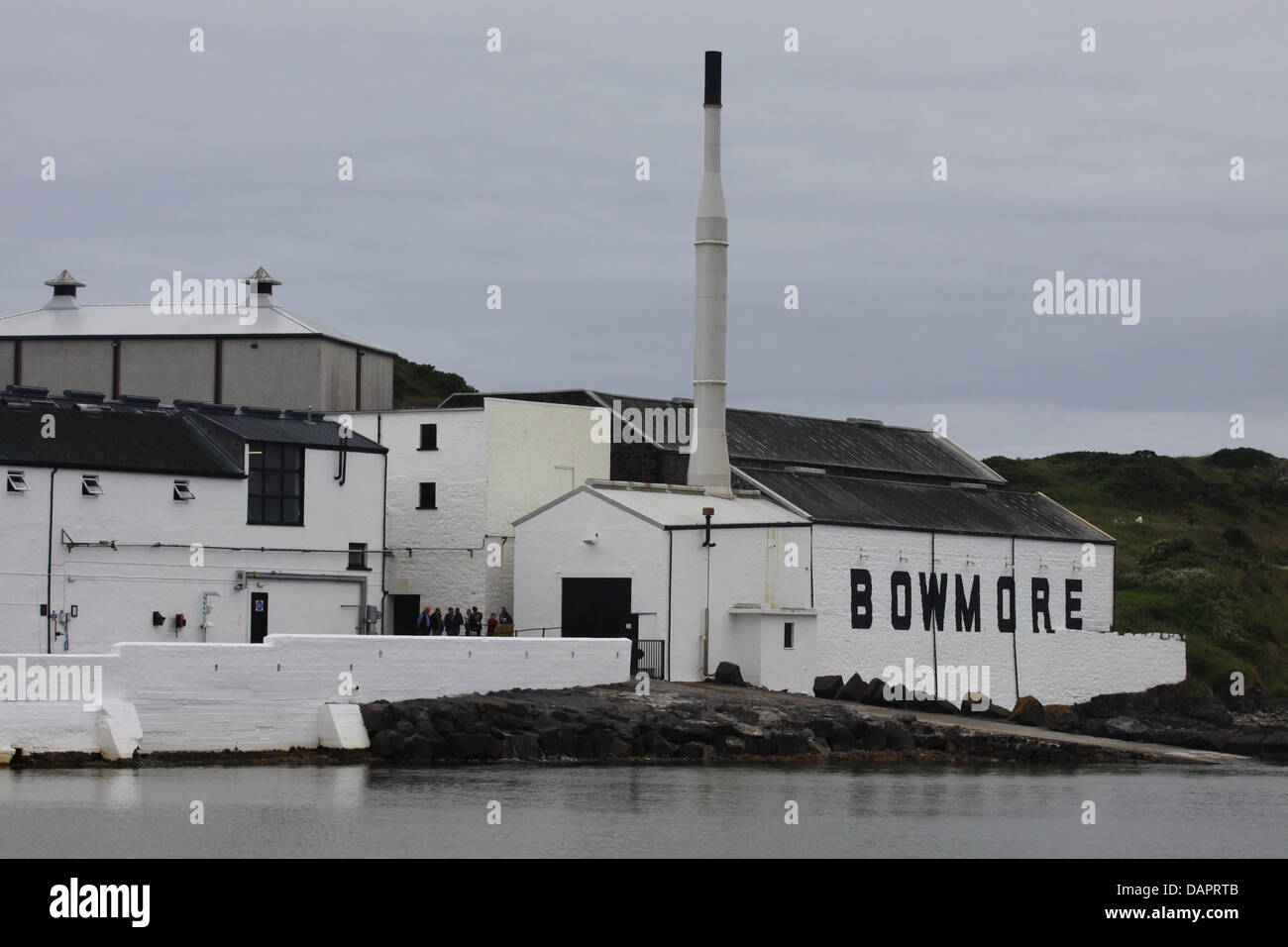 Bowmore distillery hi-res stock photography and images - Alamy