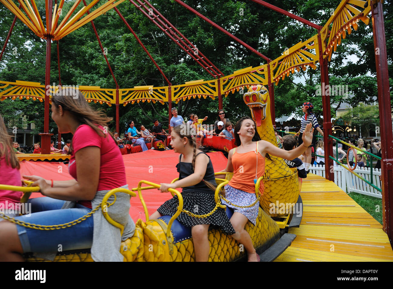Dragon carnival ride hi-res stock photography and images - Alamy
