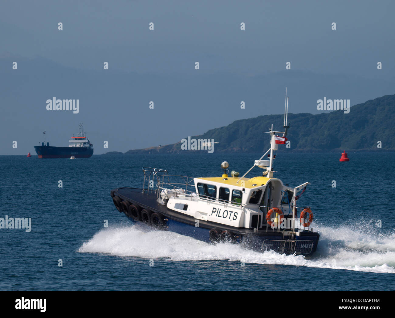 Pilot boat uk hi-res stock photography and images - Alamy