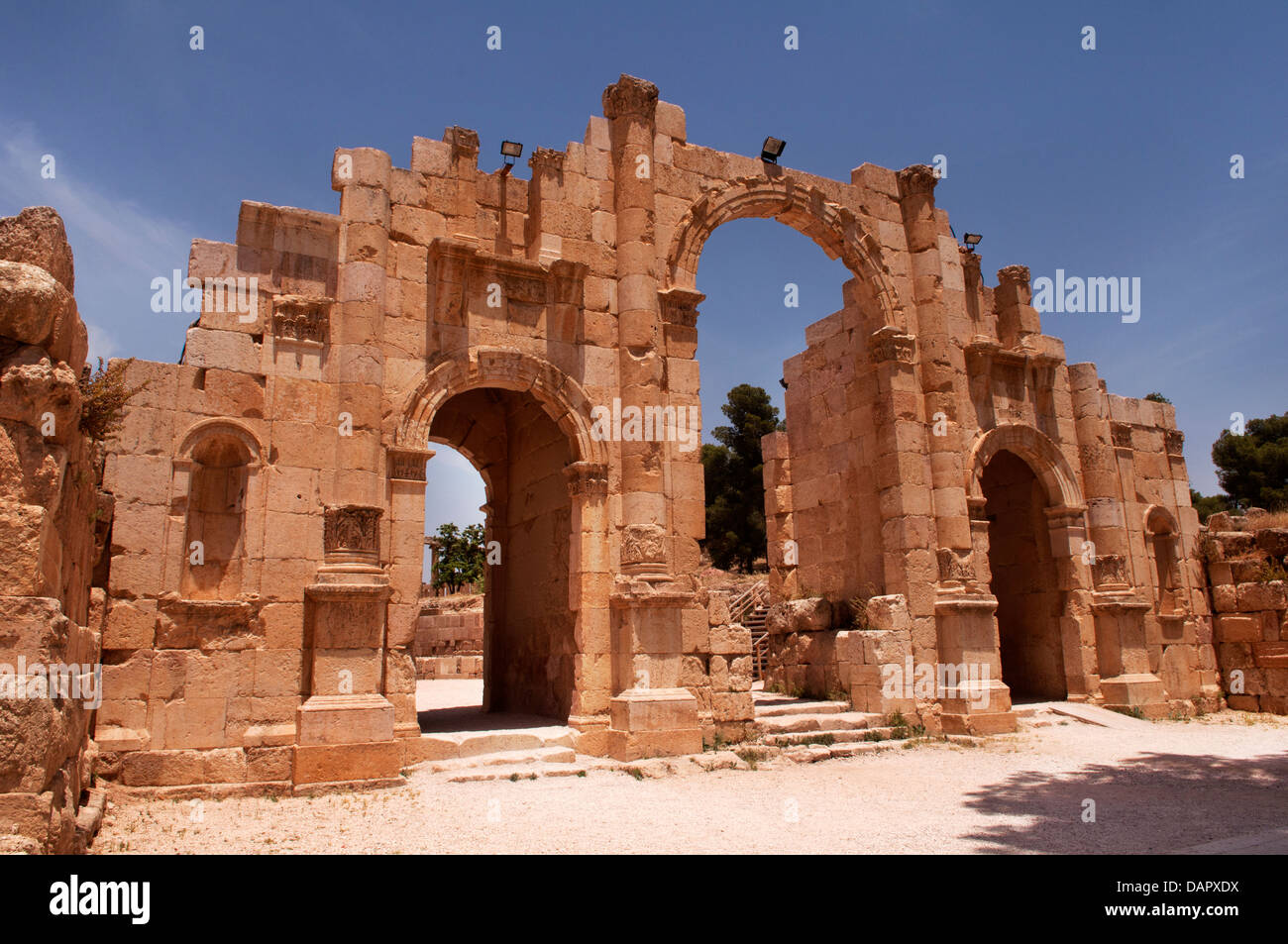 South Gate, Jerash Roman archaeological site, Jordan Stock Photo - Alamy