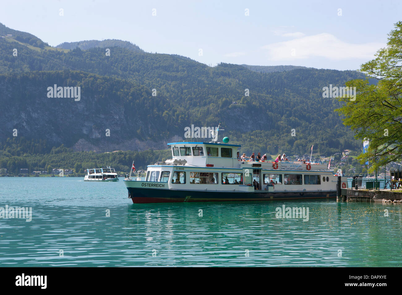 Ship oesterreich boat on wolfgangsee hi-res stock photography and ...