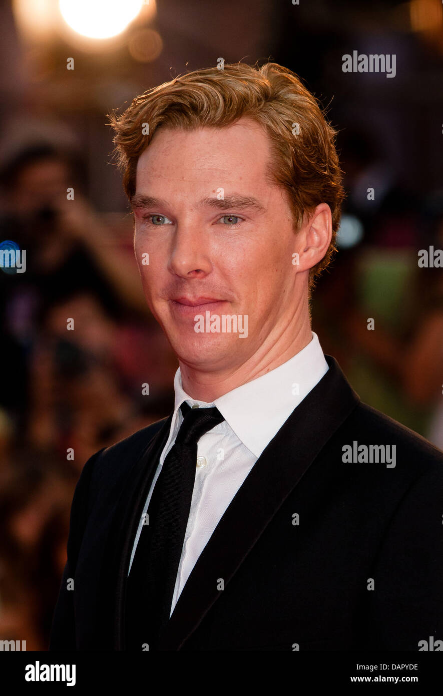 Actor Benedict Cumberbatch arrives at the premiere of 'Tinker, Taylor ...