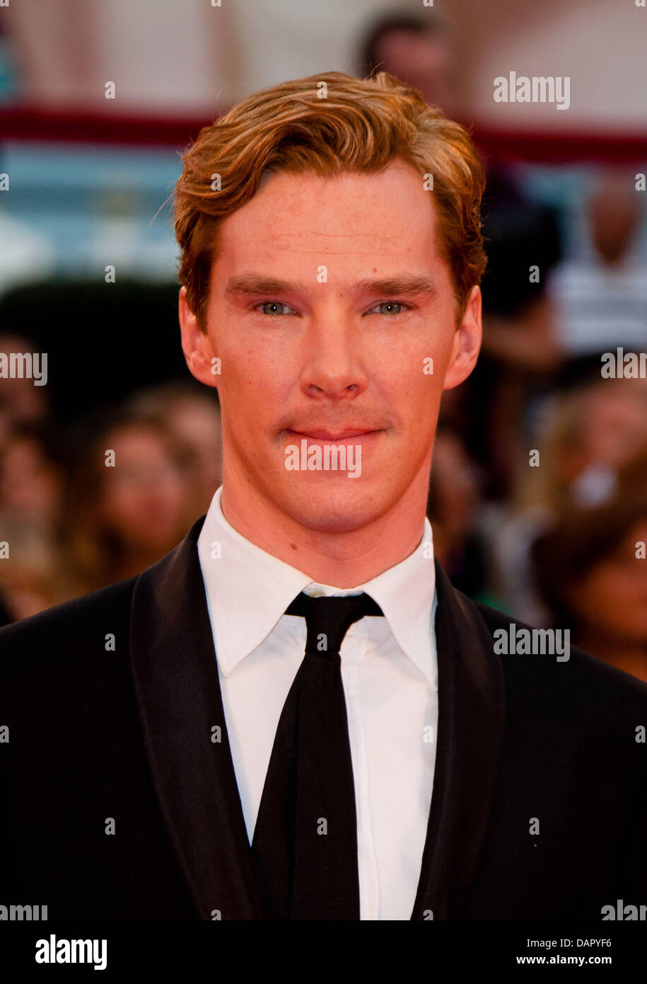 Actor Benedict Cumberbatch arrives at the premiere of 'Tinker, Taylor ...