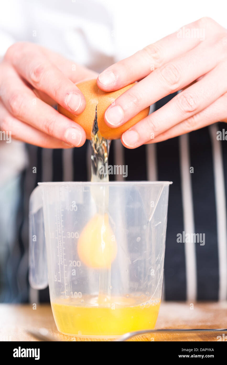 Craking hi-res stock photography and images - Alamy