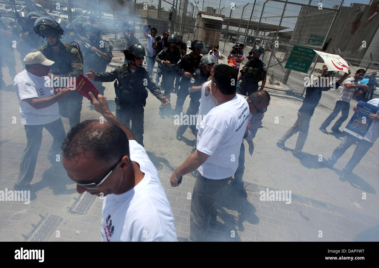 Ramallah, West Bank, Palestinian Territory. 17th July, 2013. Israeli ...