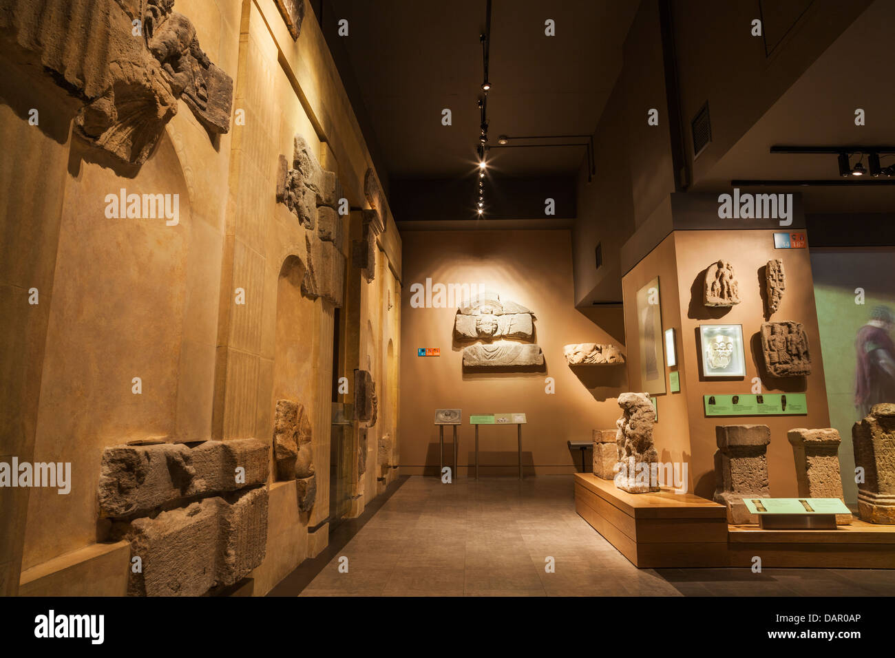 Roman britain artifacts hi-res stock photography and images - Alamy