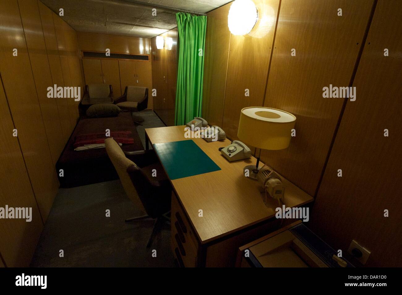 Bunker Bed Stock Photos & Bunker Bed Stock Images - Alamy