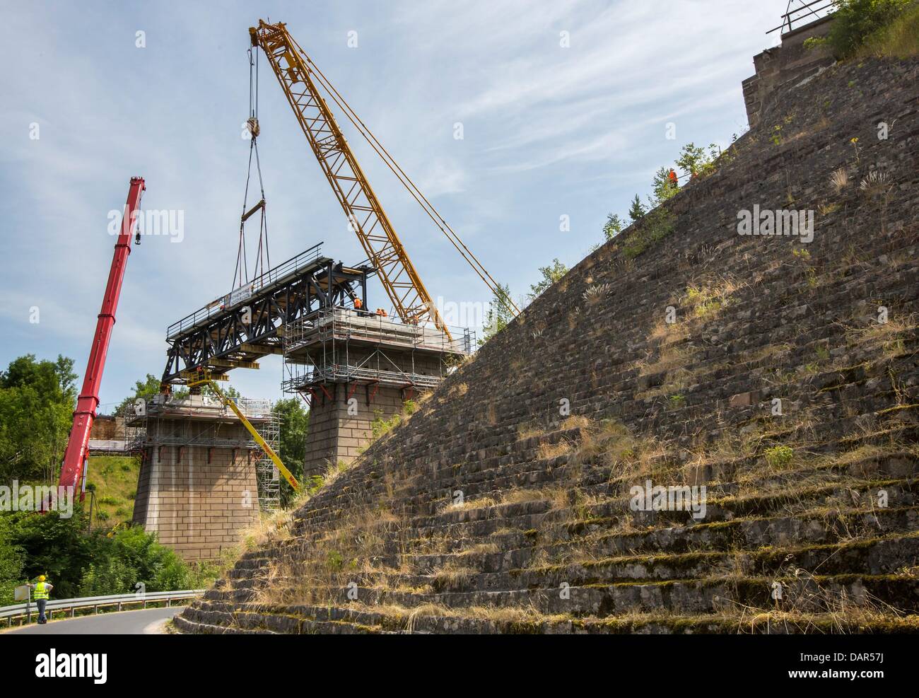Superstructures hi-res stock photography and images - Alamy