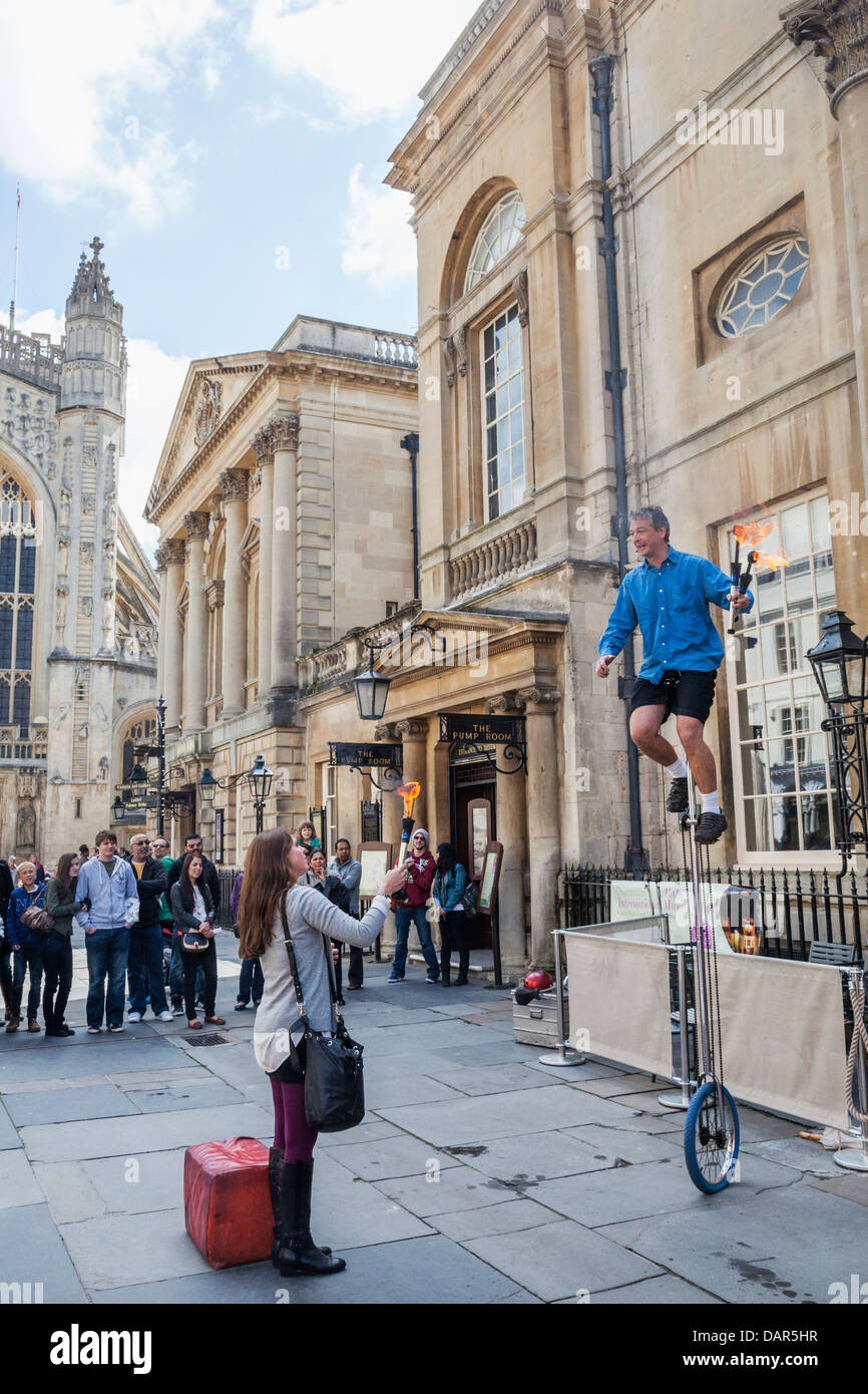 England, Somerset, Bath, Busker in front of The Roman Baths Stock Photo ...