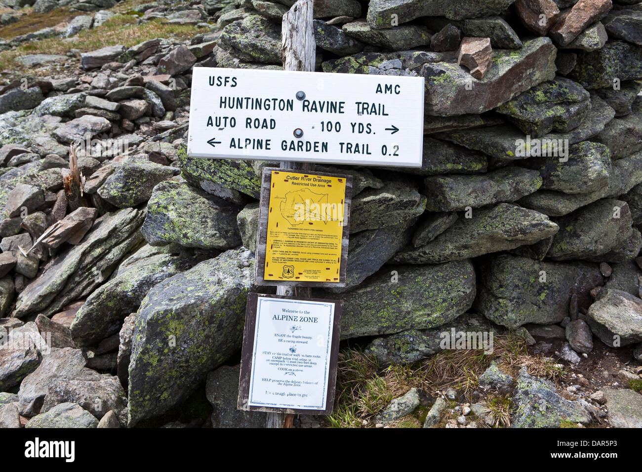 Huntington ravine trail hi-res stock photography and images - Alamy