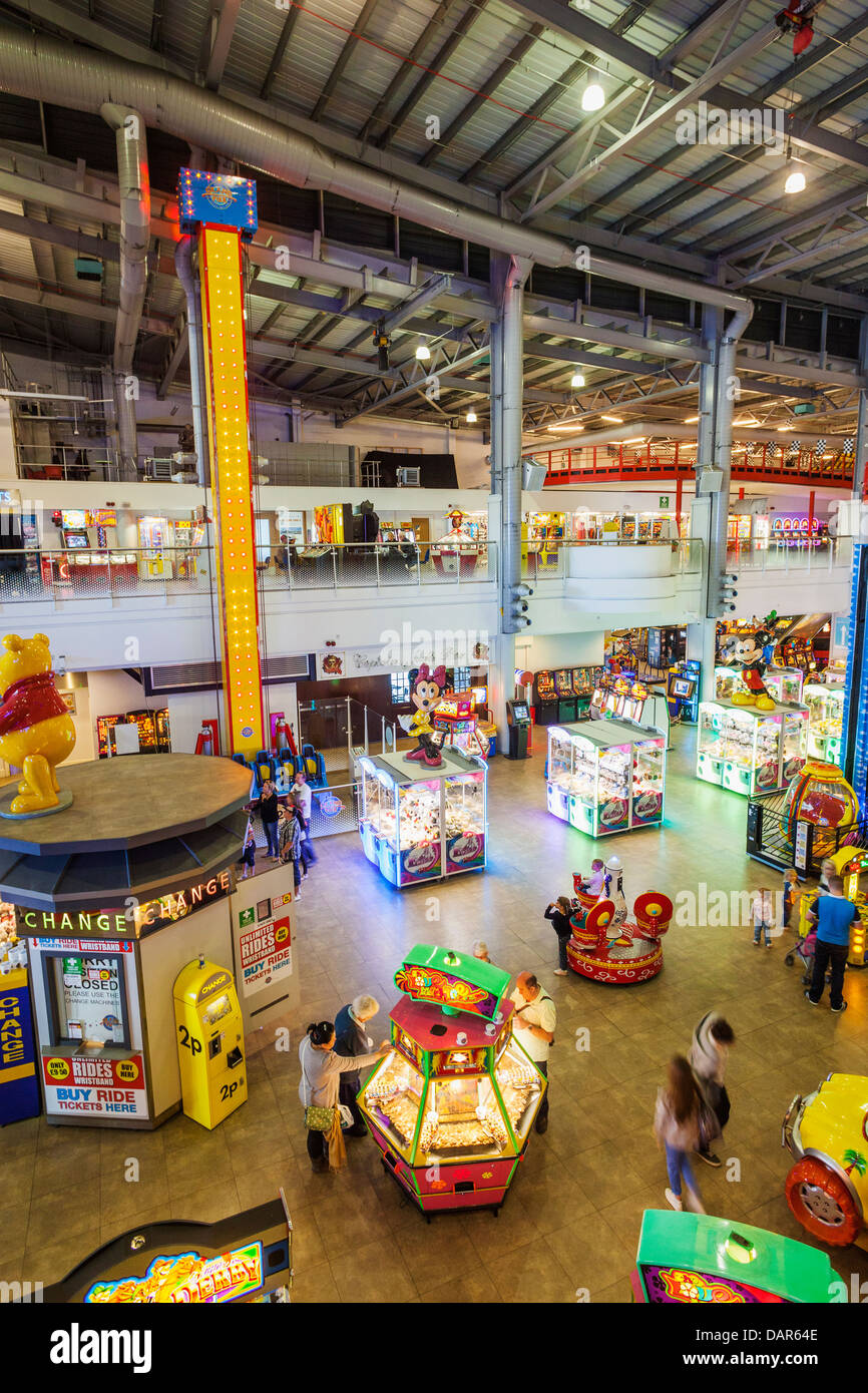 Amusement arcade grand pier weston super mare hi-res stock photography ...