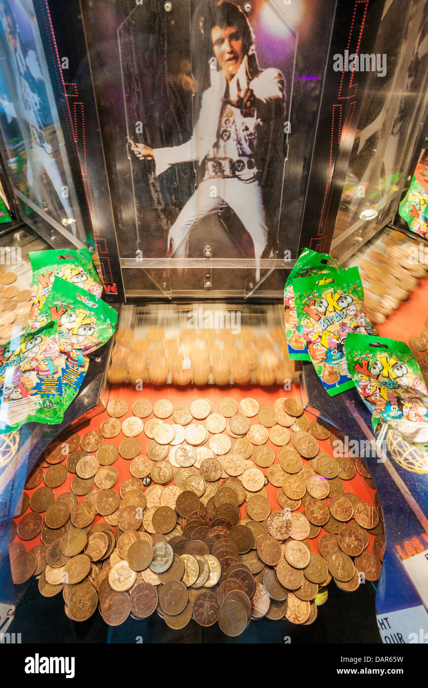 England, Somerset, Weston-Super-Mare, The Grand Pier, Amusement Arcade ...