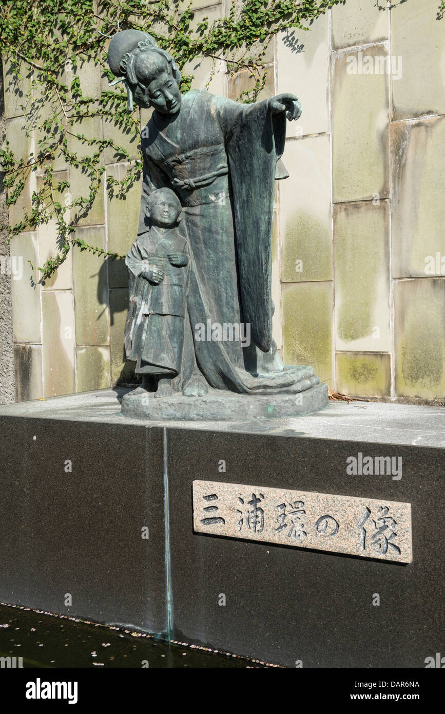 Statue of Japanese Opera Diva Miura Tamaki and Puccini in the ...