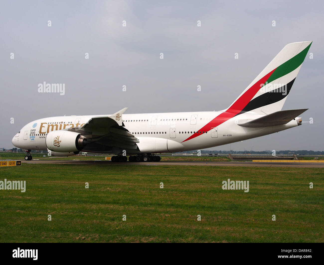 A6-EEB is an Emirates Airbus A380-861, registered with the tail number ...