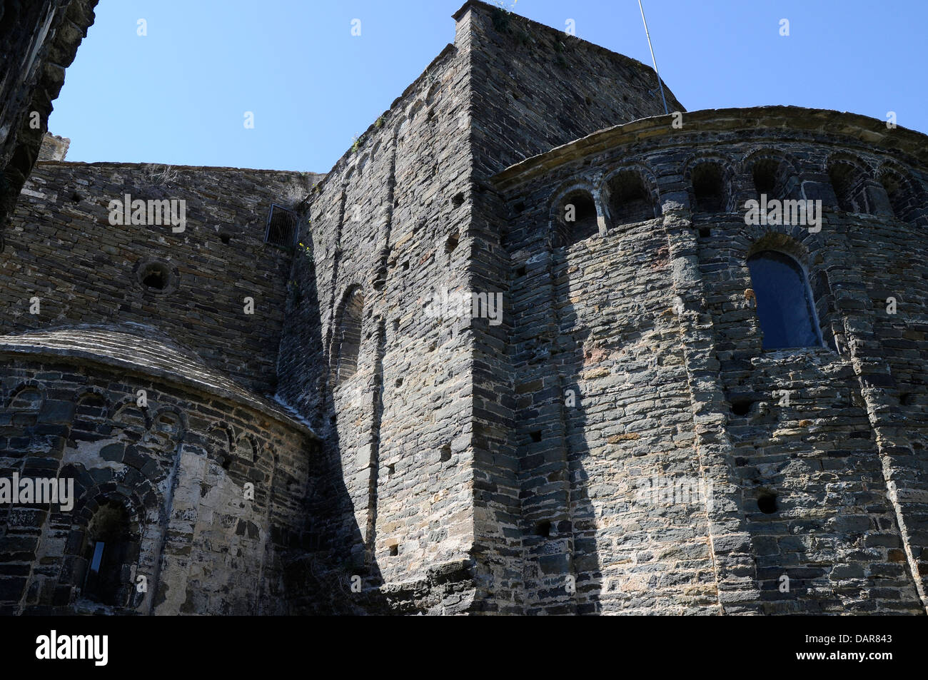 Catalan Romanesque architecture, Sant Pere de Casserres is a ...