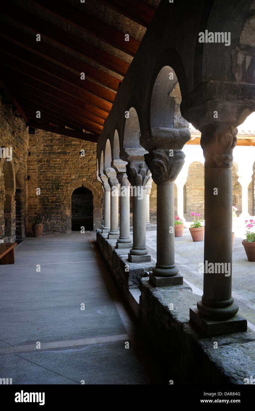 Catalan Romanesque architecture, cloister of Sant Pere de Casserres is ...