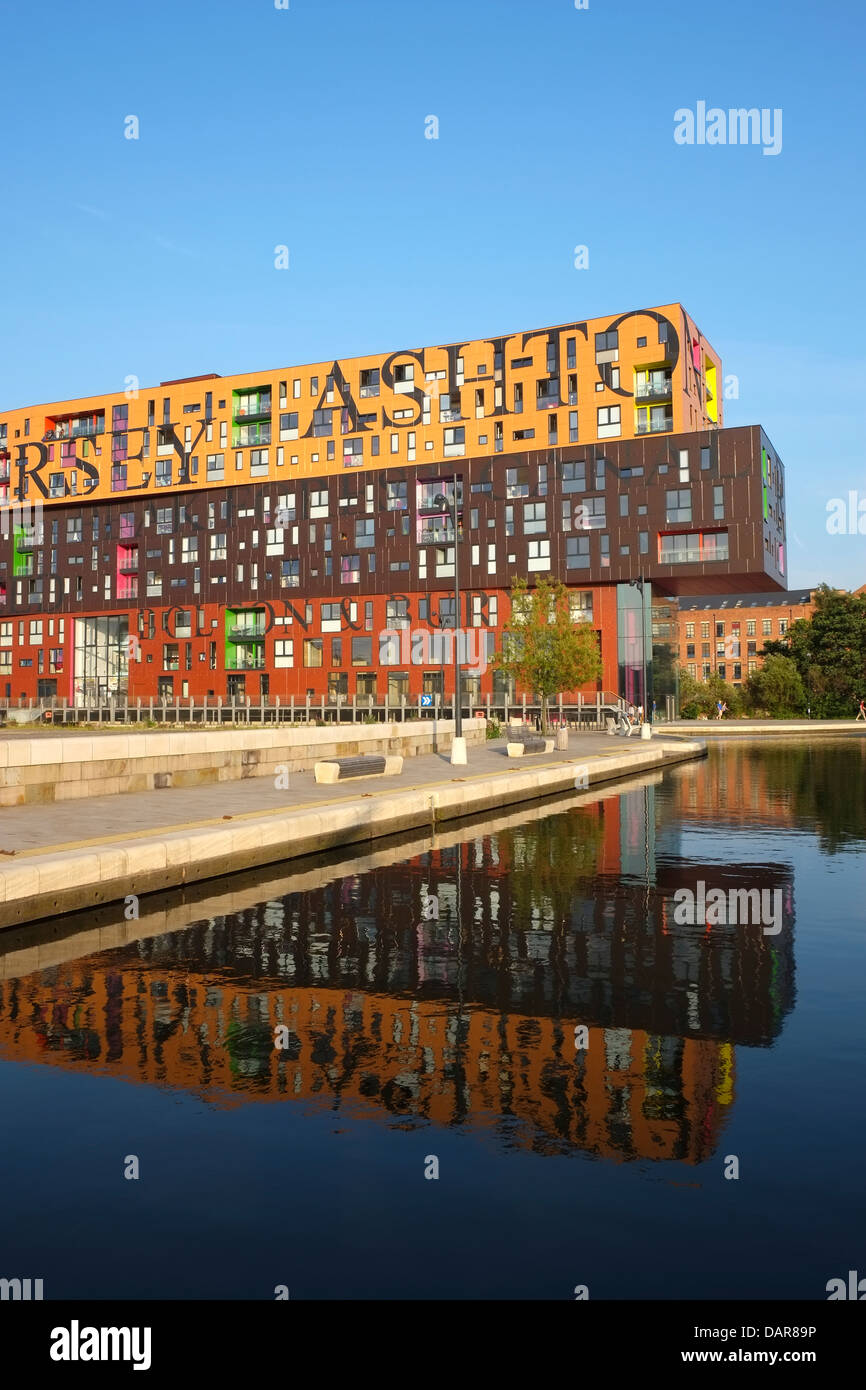 England, Manchester, New Islington, modern housing development Stock ...