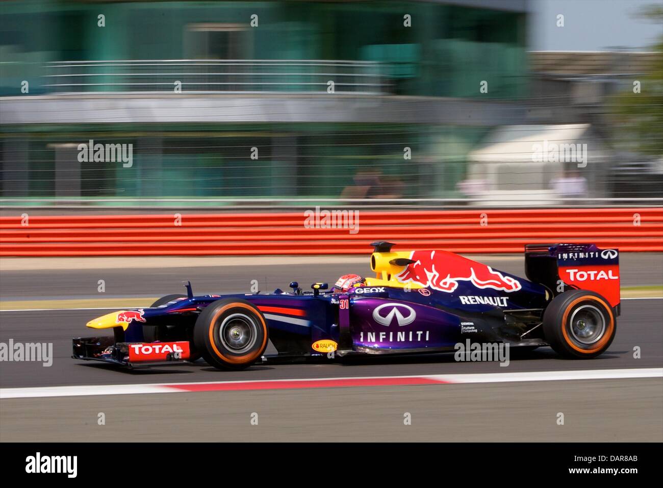 Red bull renault rb9 hi-res stock photography and images - Alamy
