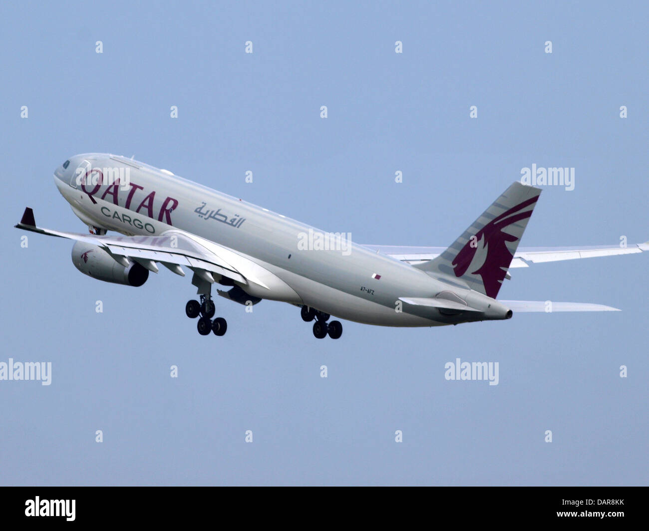 Qatar Airways Airbus A330 High Resolution Stock Photography and Images ...