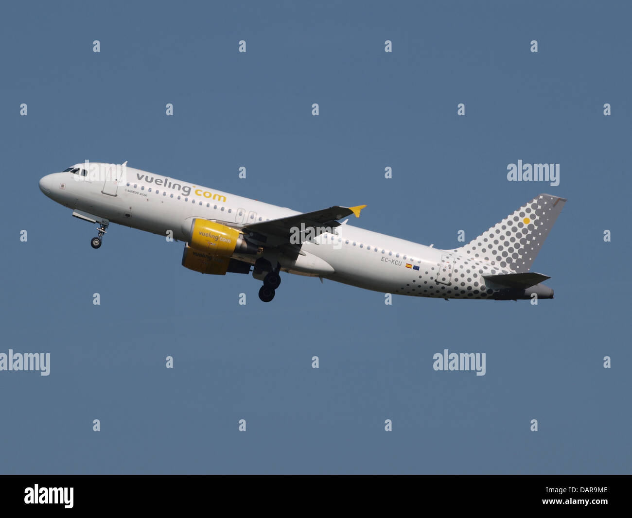 EC-KCU is an Airbus A320-216 operated by Vueling Airlines, a Spanish ...