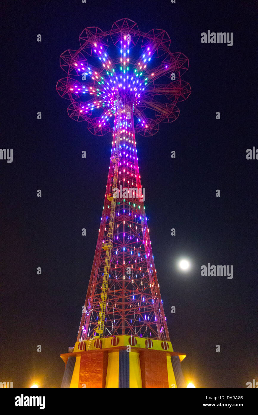 parachute jump brooklyn New York Coney Island Stock Photo - Alamy