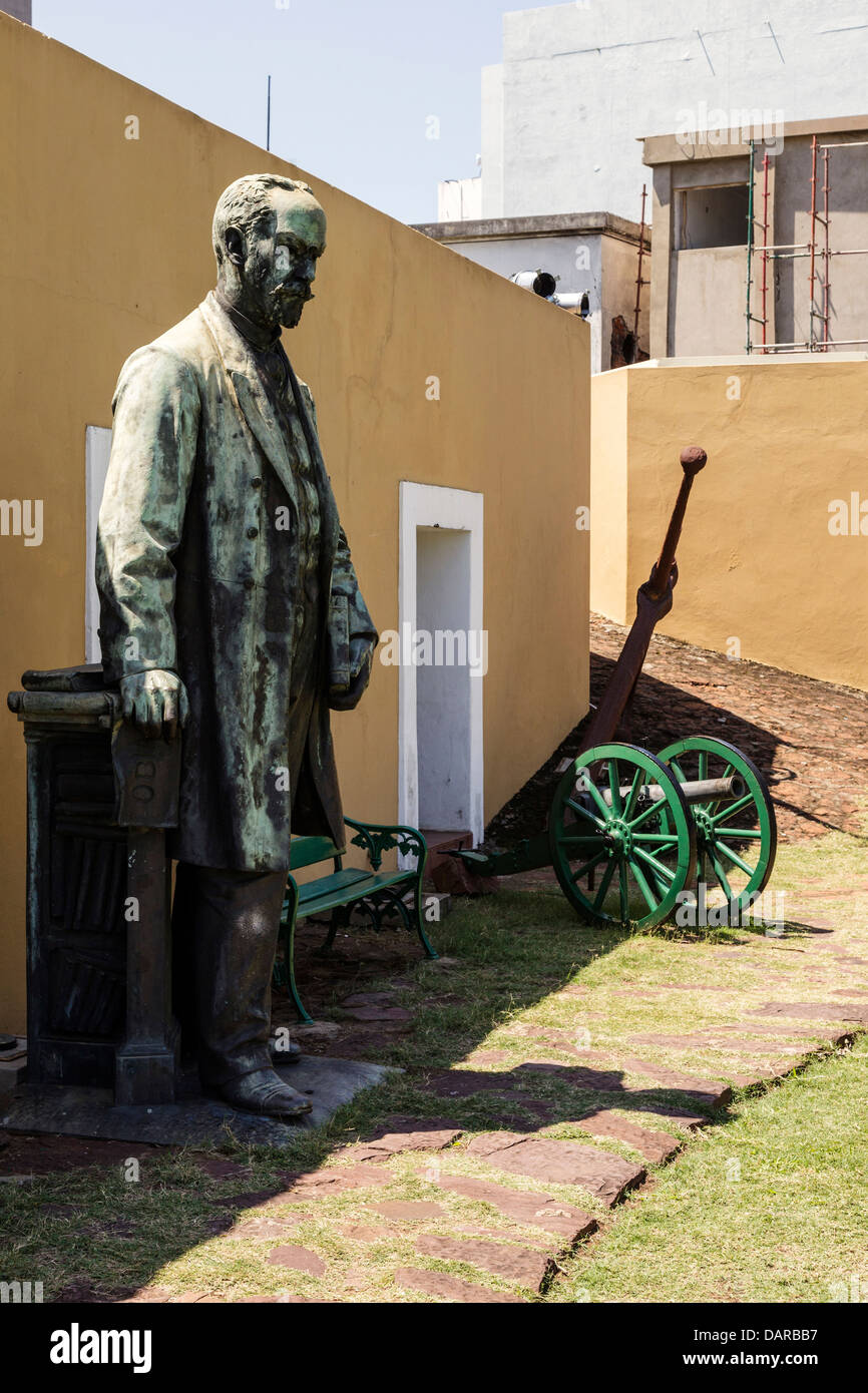 Colonialist hi-res stock photography and images - Alamy