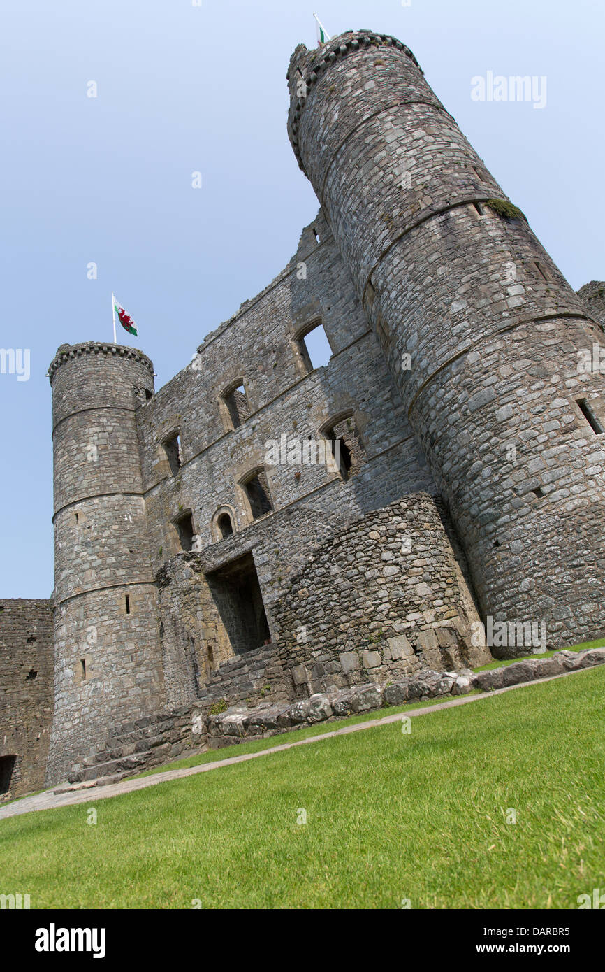 Town of Harlech, Wales. Picturesque view of Harlech Castle gatehouse ...