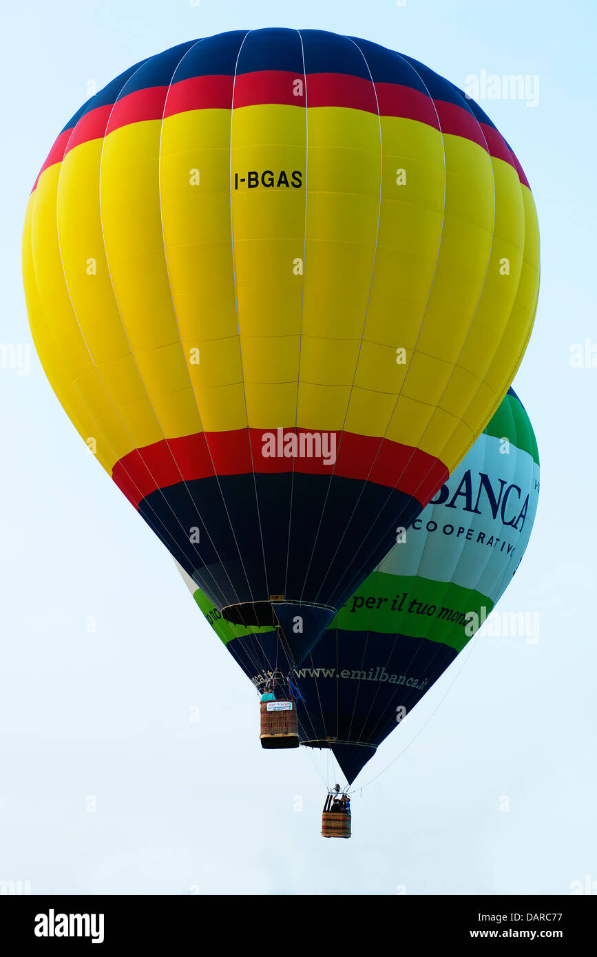 Balloons in the sky hi-res stock photography and images - Alamy