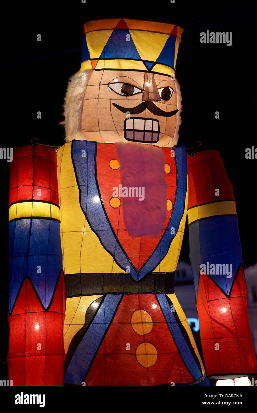 Giant cracker hi-res stock photography and images - Alamy