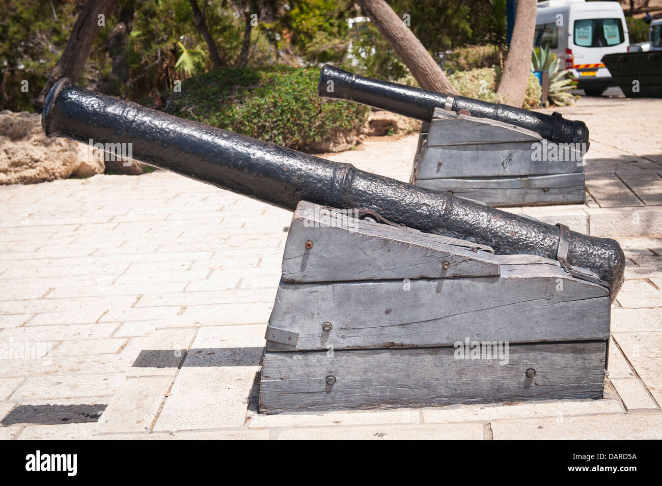 Cannons 18th Century High Resolution Stock Photography and Images - Alamy
