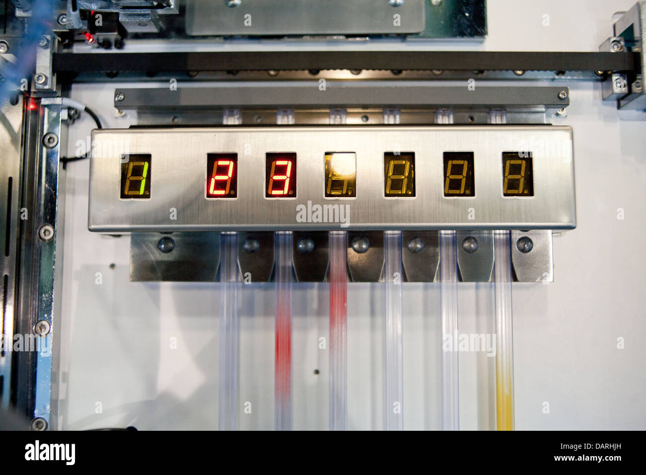 Electronic display hi-res stock photography and images - Alamy