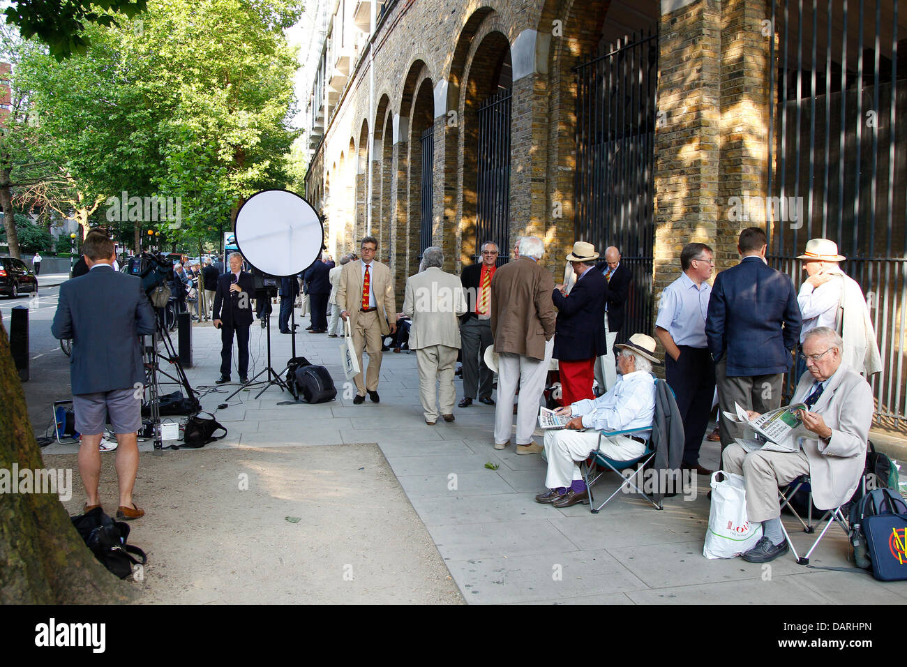 Cricket lord's mcc members hi-res stock photography and images - Alamy