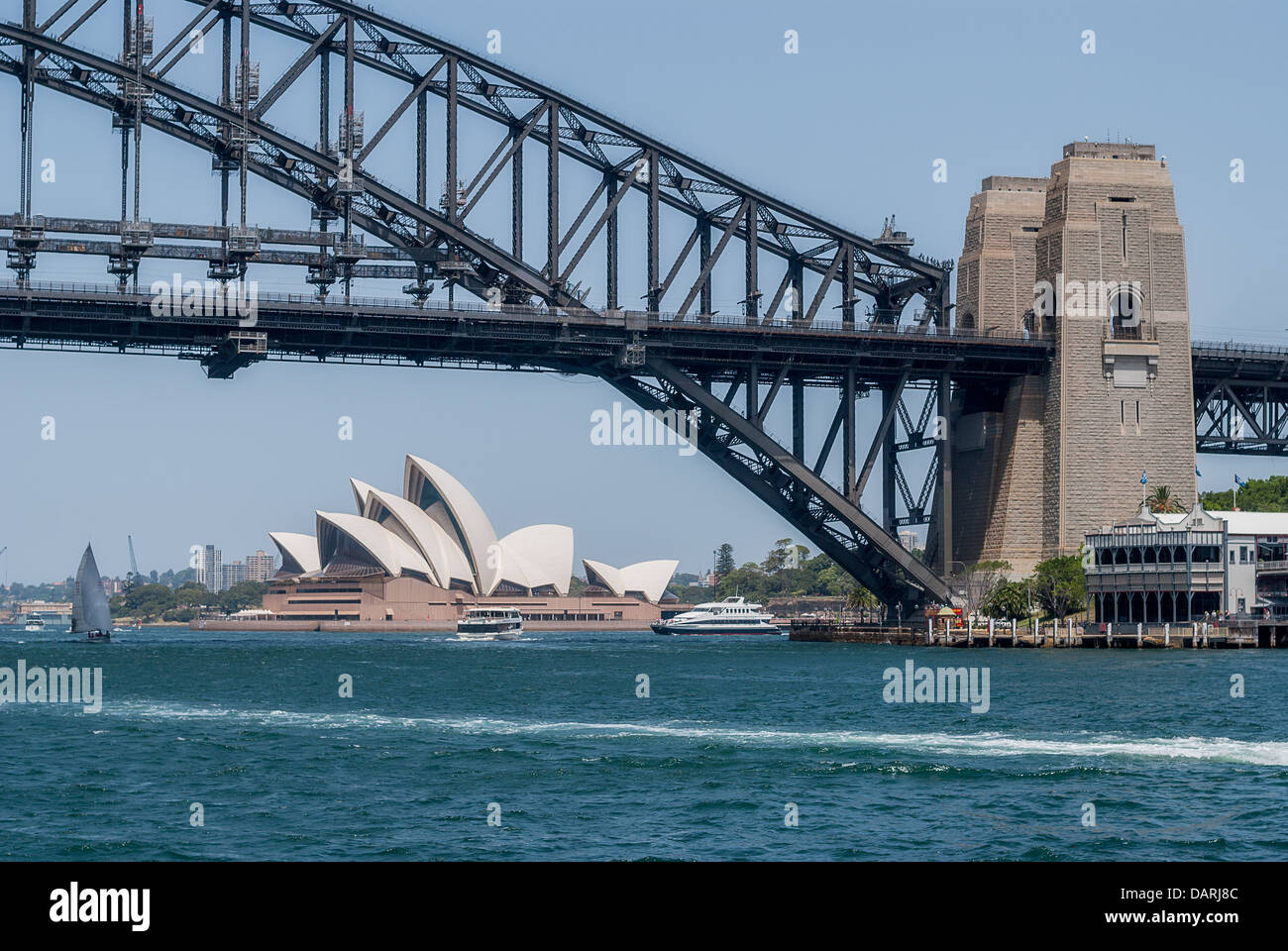 Sydney harbour bridge arch design hi-res stock photography and images ...