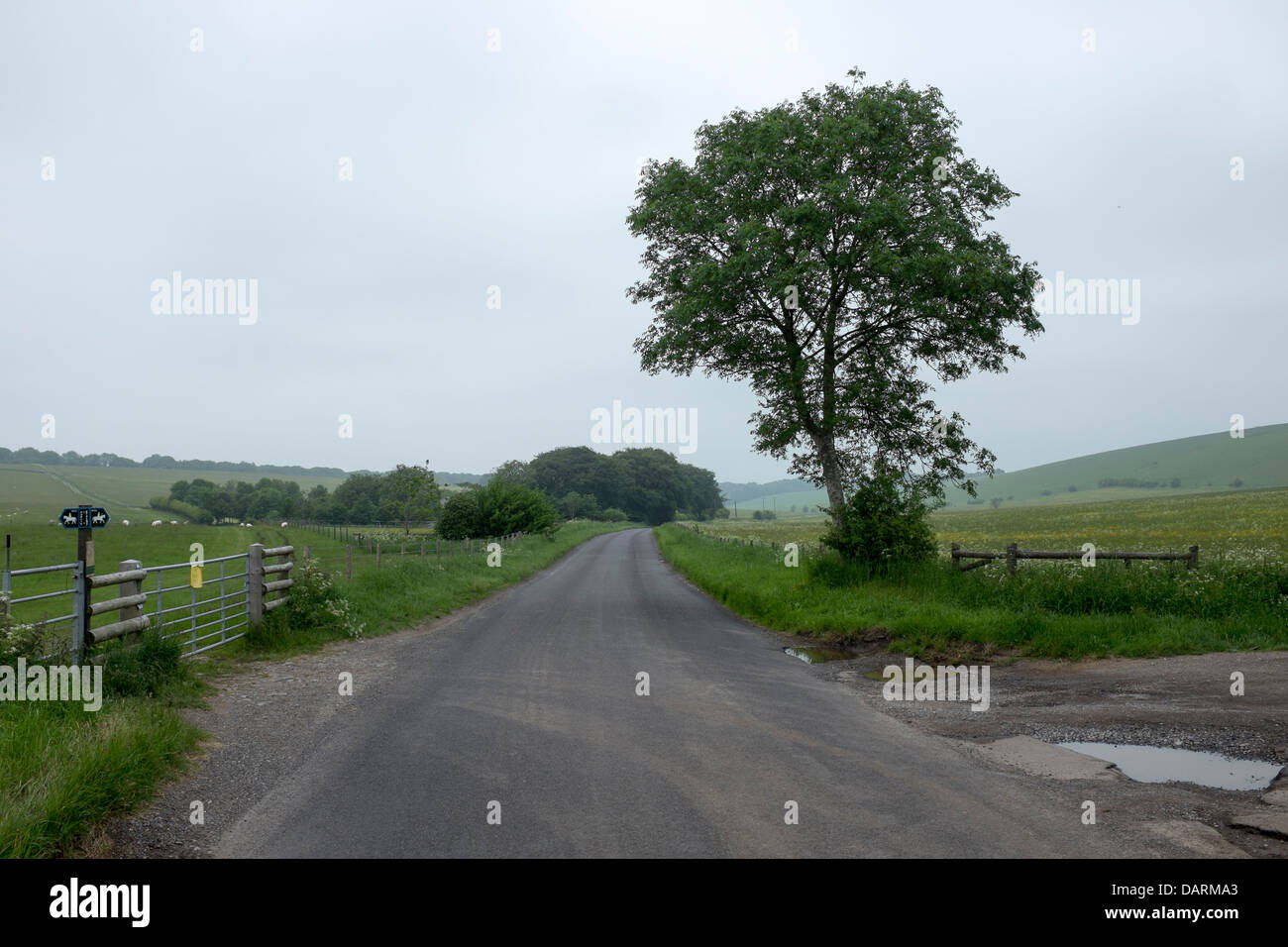 English country roads hi-res stock photography and images - Alamy