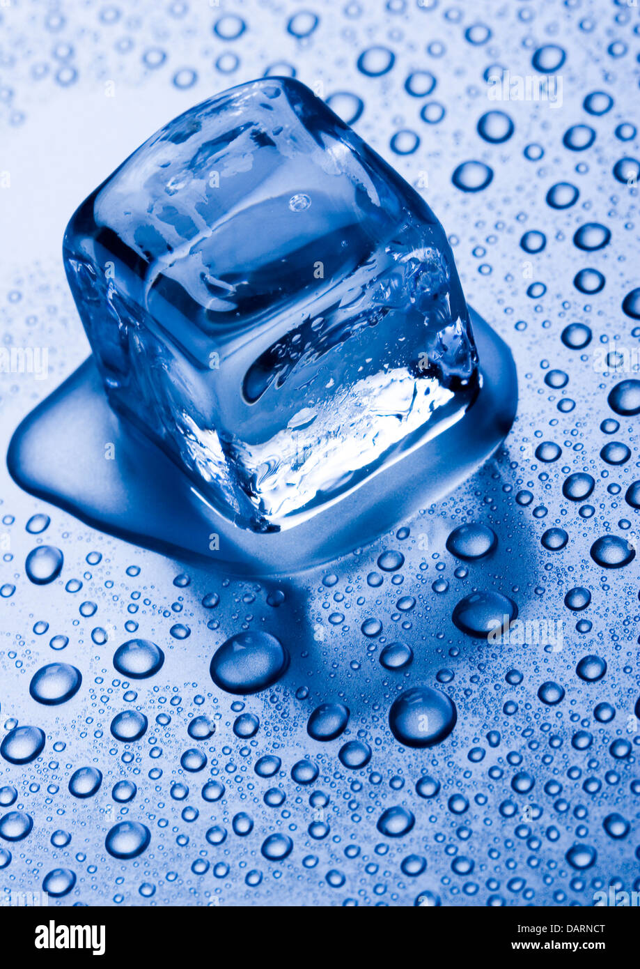 Ice cube melting hi-res stock photography and images - Alamy