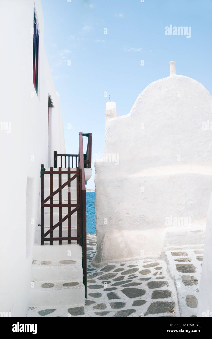 Traditional greek alley on Mykonos island, Greece Stock Photo - Alamy