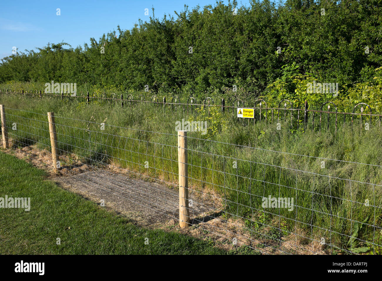 Welsh fencing hi-res stock photography and images - Alamy