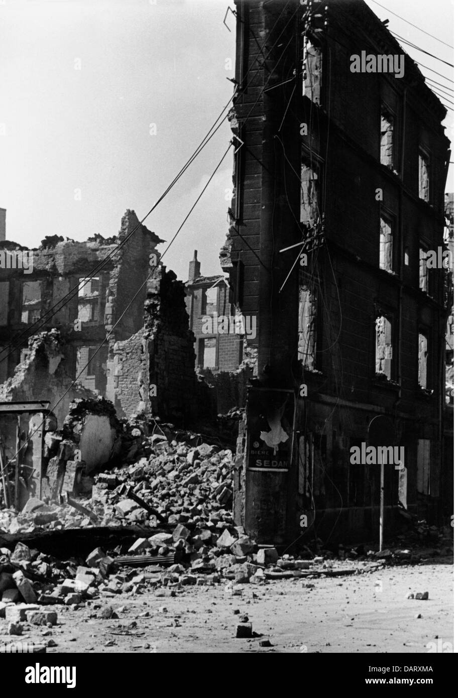 Battle debris Black and White Stock Photos & Images - Alamy