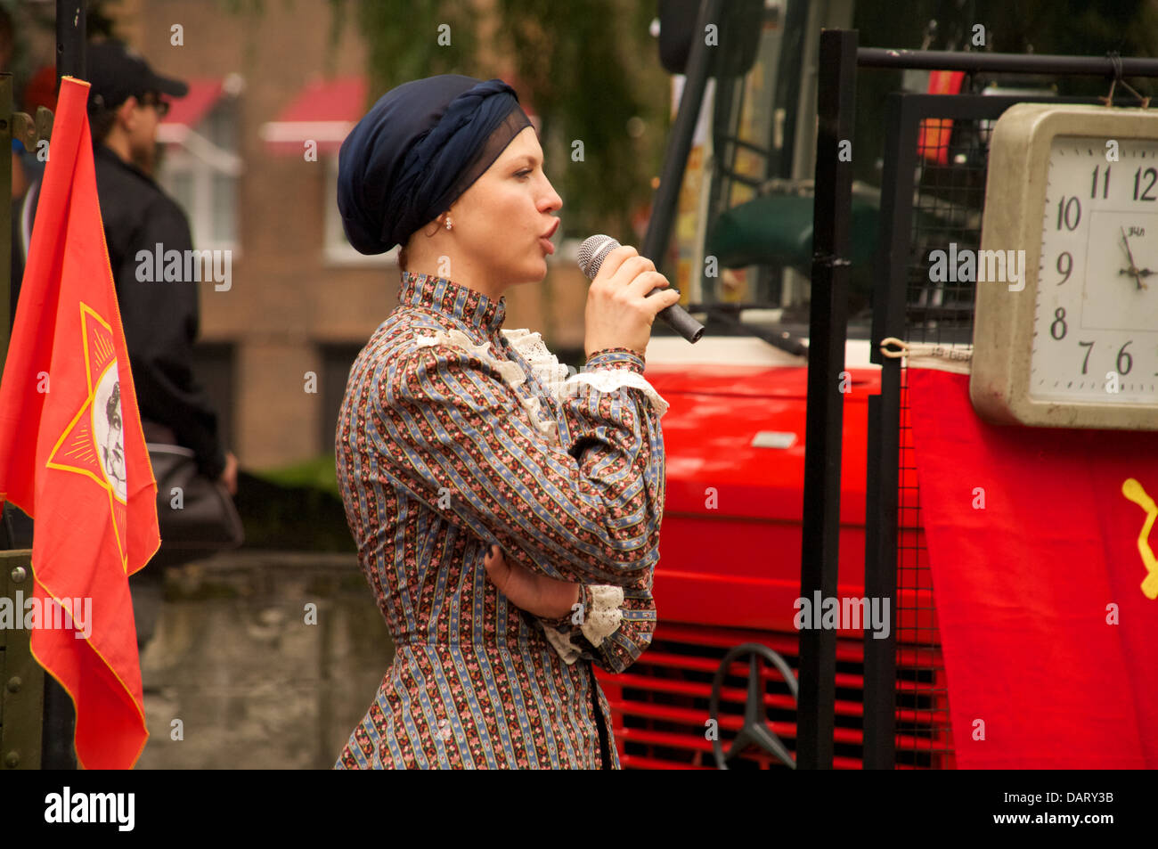 Kaliningrad street scene women hi-res stock photography and images - Alamy