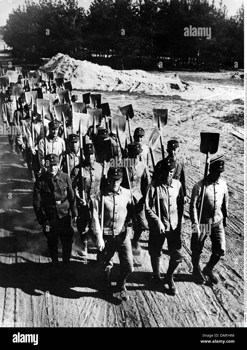 Nazi german uniform hi-res stock photography and images - Alamy