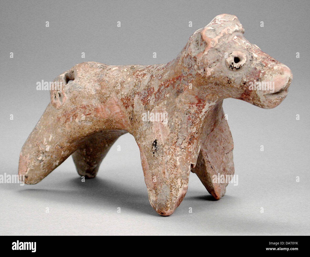 Ancient animal sculpture hi-res stock photography and images - Alamy