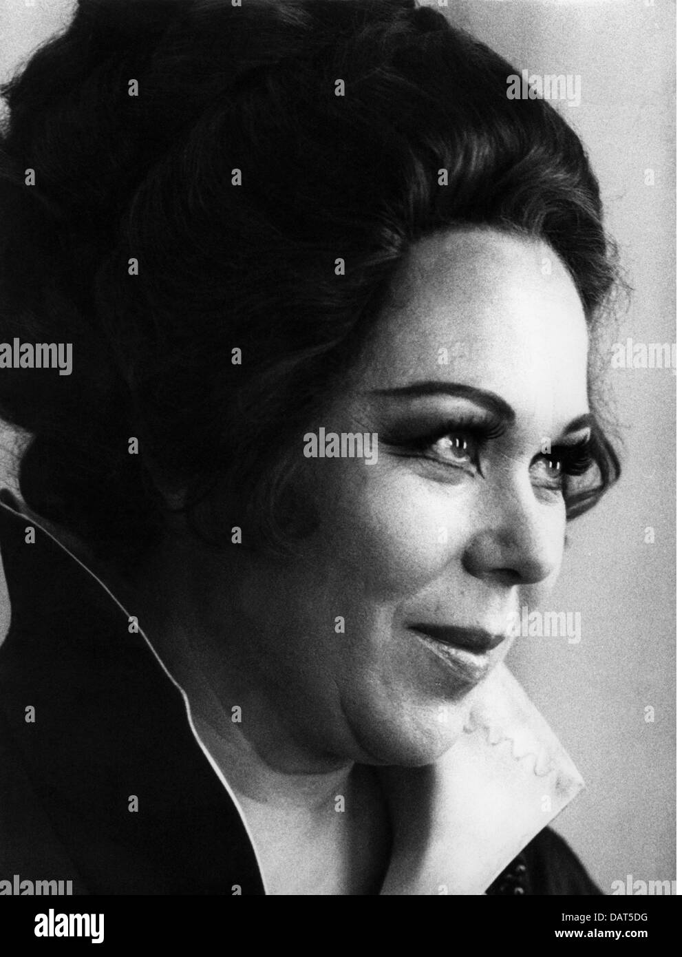 Scotto, Renata, * 24.2.1934, Italian singer, portrait Stock Photo - Alamy