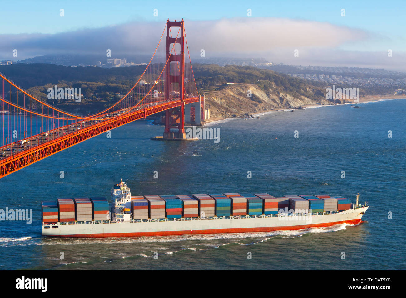 Container ship bridge hi-res stock photography and images - Alamy